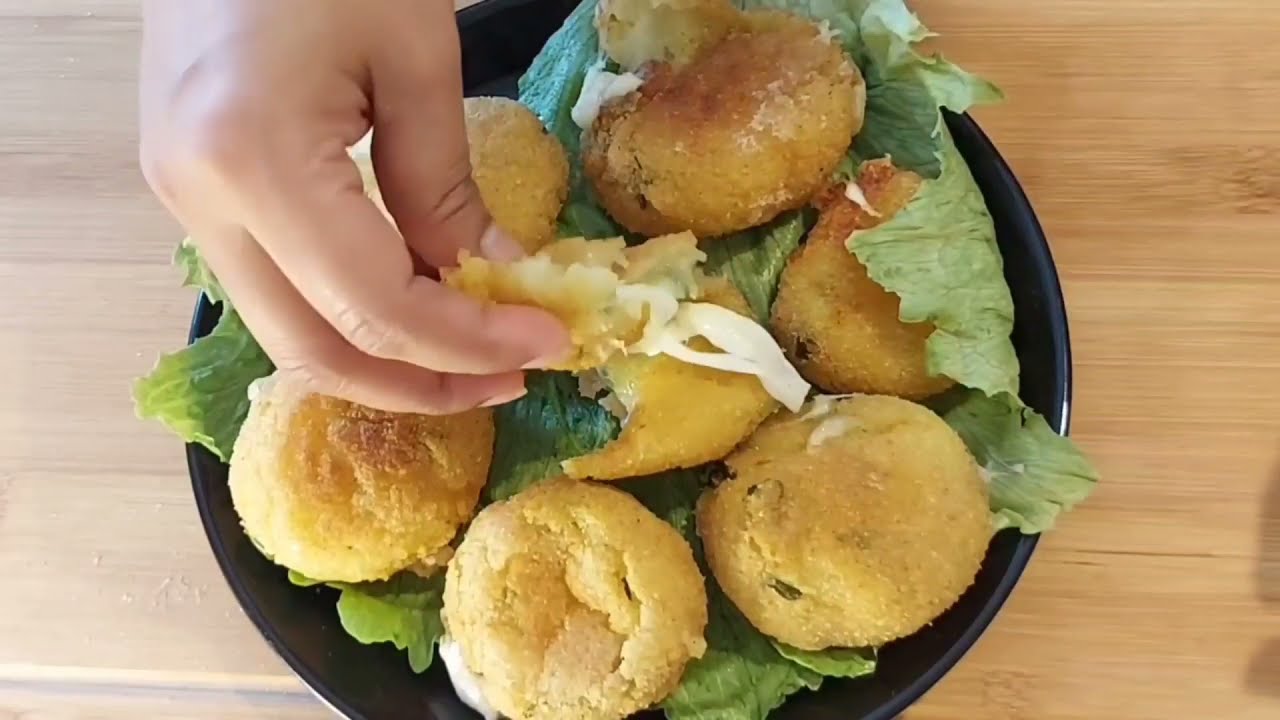 আলুর চপ রেসিপি।Authentic style cheese Potato chap Recipe।মচমচে আলুর চপ ...