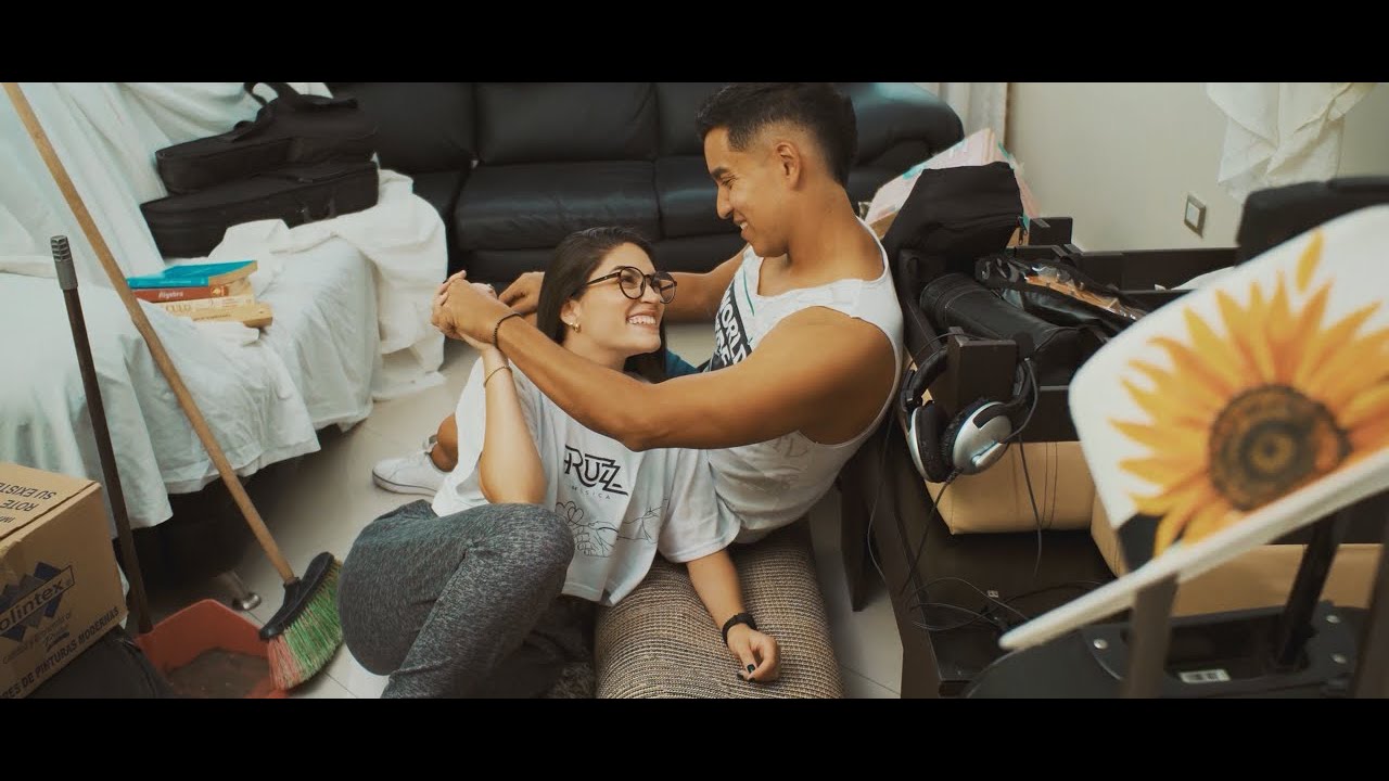 Ruzz Música - Nos Enamoramos (Official Video) - YouTube