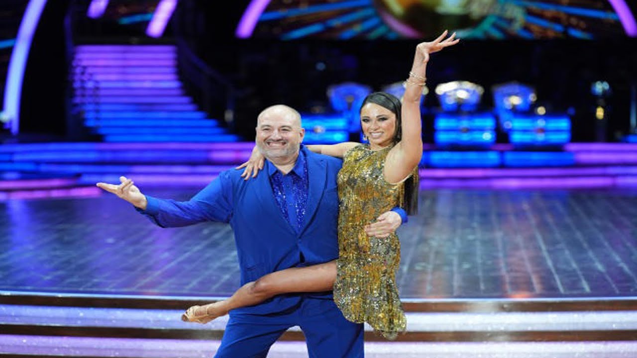 Did Wynne Evans Just Take a Massive Step Back from Strictly Come Dancing - YouTube