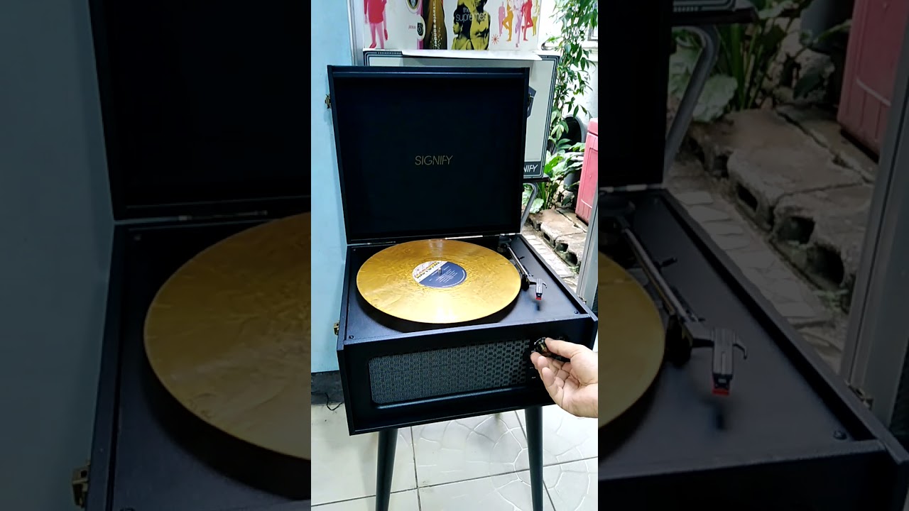 Turntable with Legs and Bluetooth - YouTube