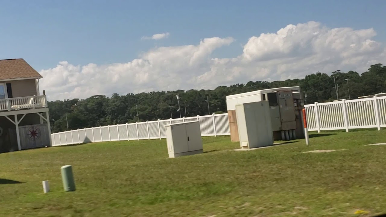 Federal Signal Modulator 3012 siren Drive by. - YouTube