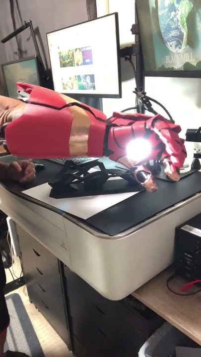 3D printed Iron Man Gauntlet-Fully Transformable - YouTube