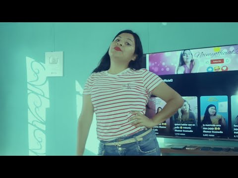 Noemyofficial2 session #54 (parodia Shakira) - YouTube