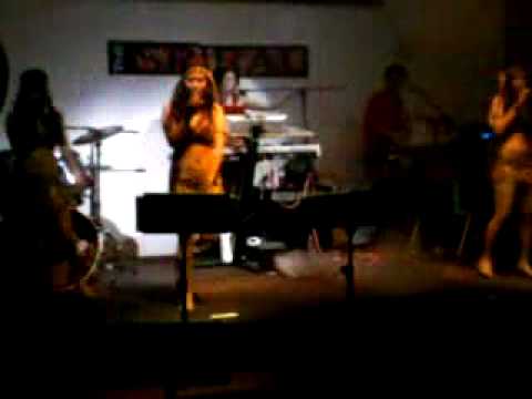 AIM 2010,,,,,artis tayang punggung