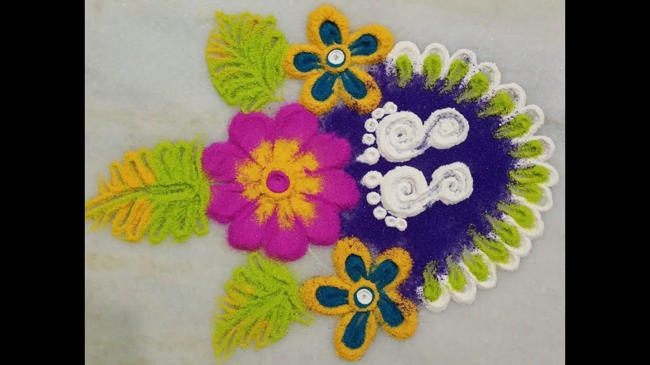 Easy rangoli dseigns with devi padalu - YouTube