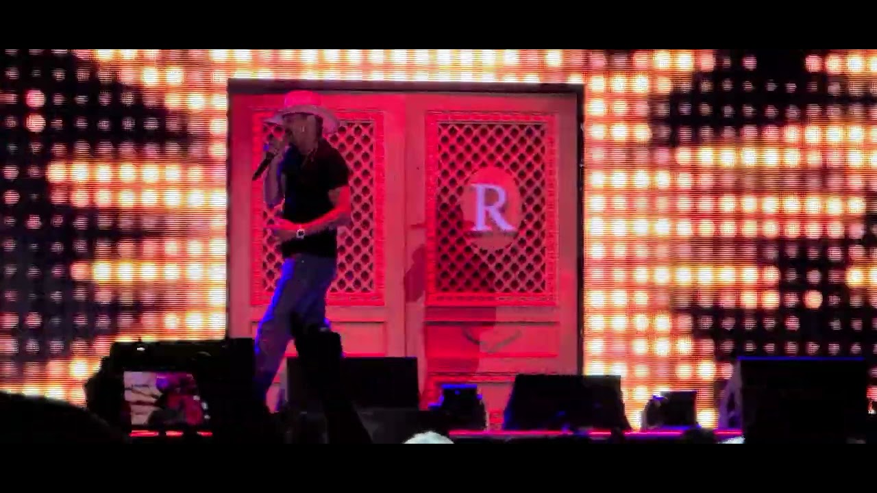 Kid Rock "Cowboy" Reno Nevada 10/7/2022 - YouTube