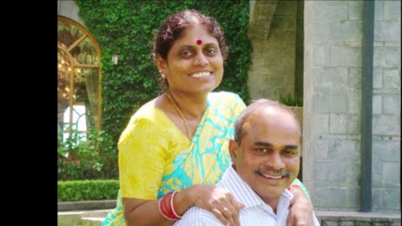 Chief minister ex YSR with his family | Ex CM of AP Y Rajasekhar Reddy ...