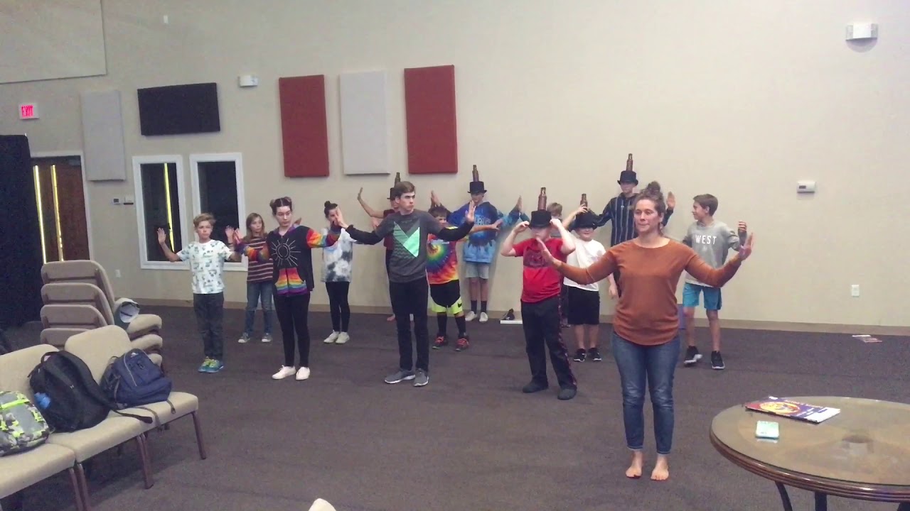 Thursday fiddler bottle dance - YouTube