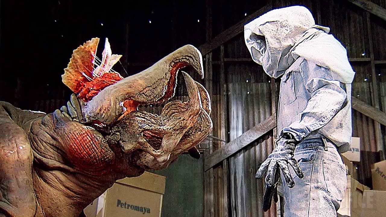 Tremors 2 Final Scene full 🌀 4K - YouTube