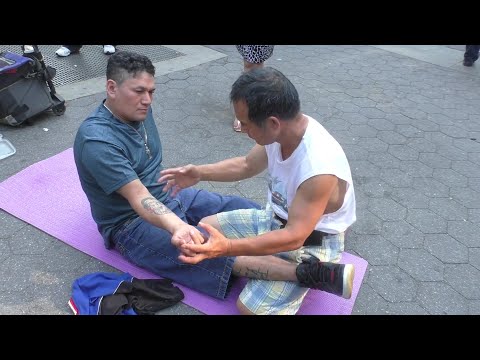 Luo Dong Spiritual Chi Massage Man Body On Street 罗东精神能量按摩 73 | 15 Union Square