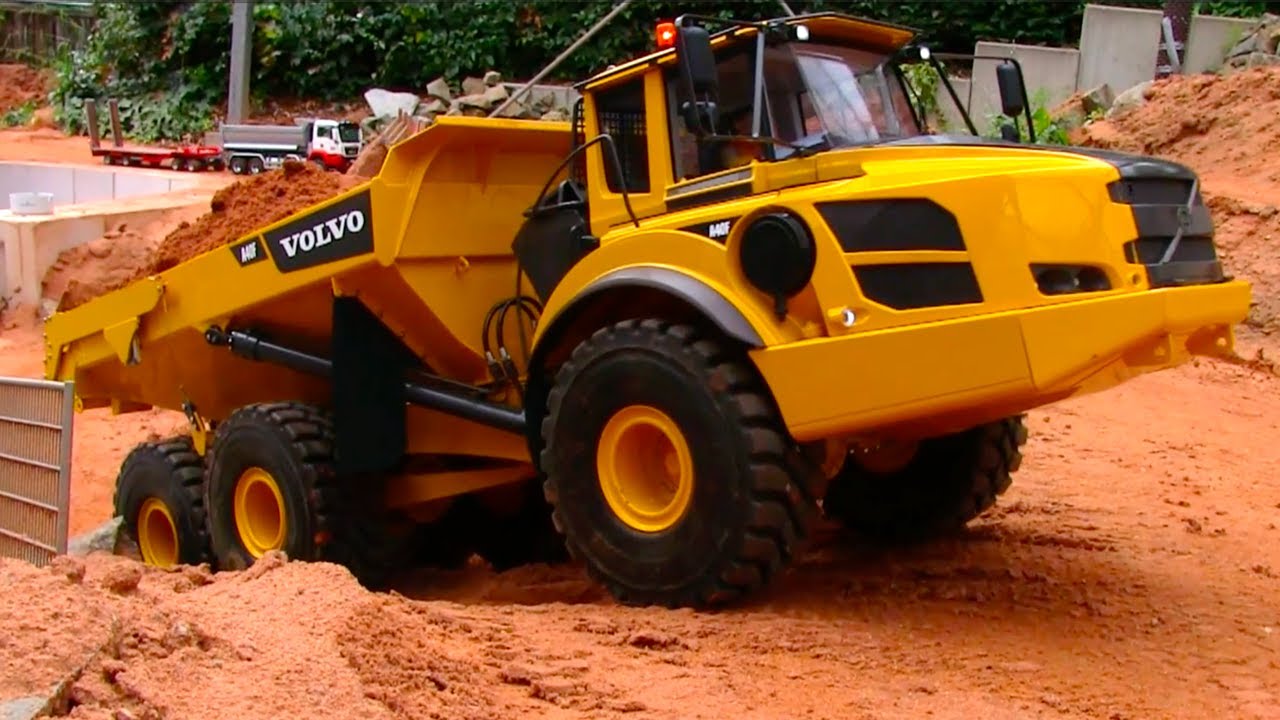 AWESOME RC Dumper on radio controlled ferry on the water ! - YouTube