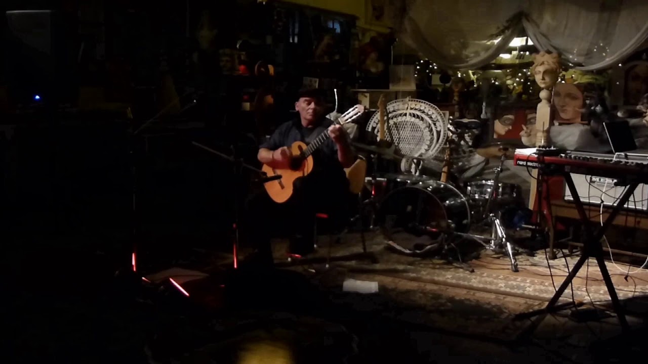 Richard c Wallis - live @ the grainstore gallery Oamaru NZ#grainstoregallery# ...