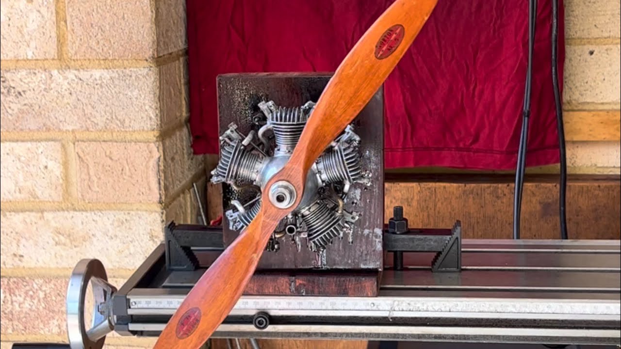 Playing around with my Morton M5 scale model radial engine - YouTube