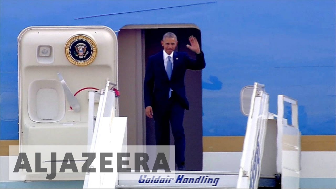 Obama arrives in Greece at start of final foreign tour - YouTube