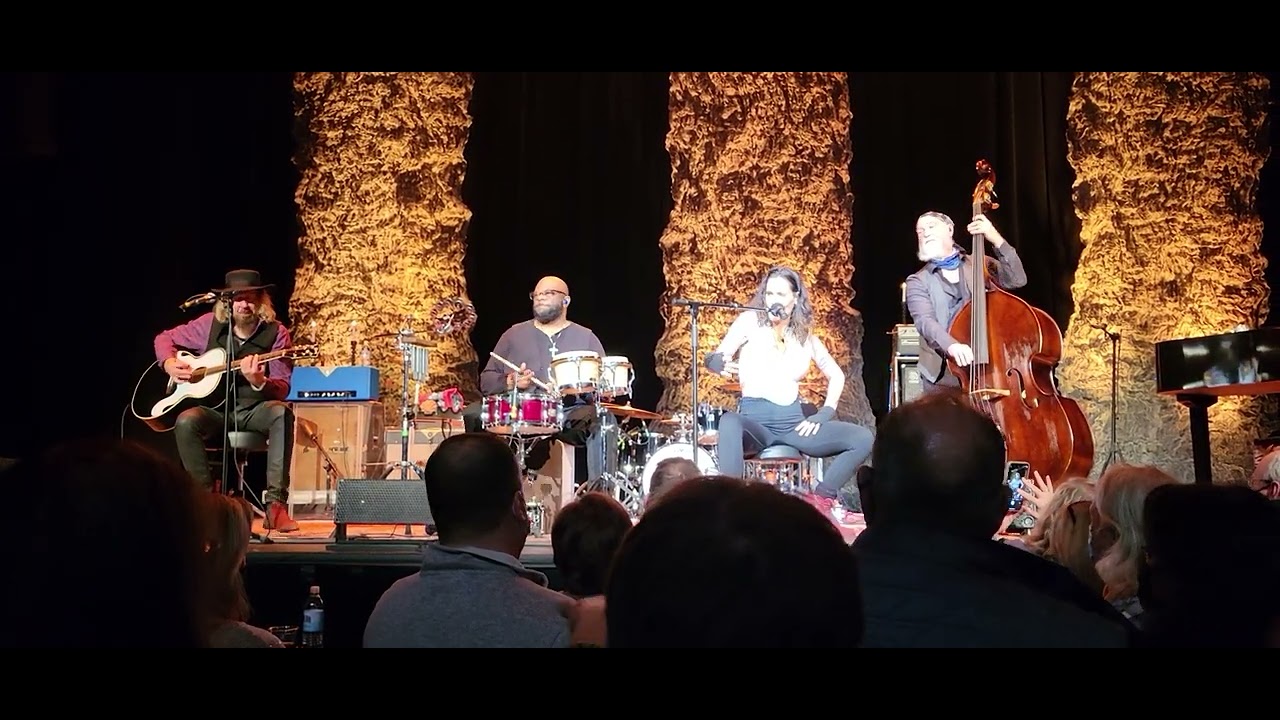 Beth Hart. Sugar Shack. Boston 3/9/2022 - YouTube