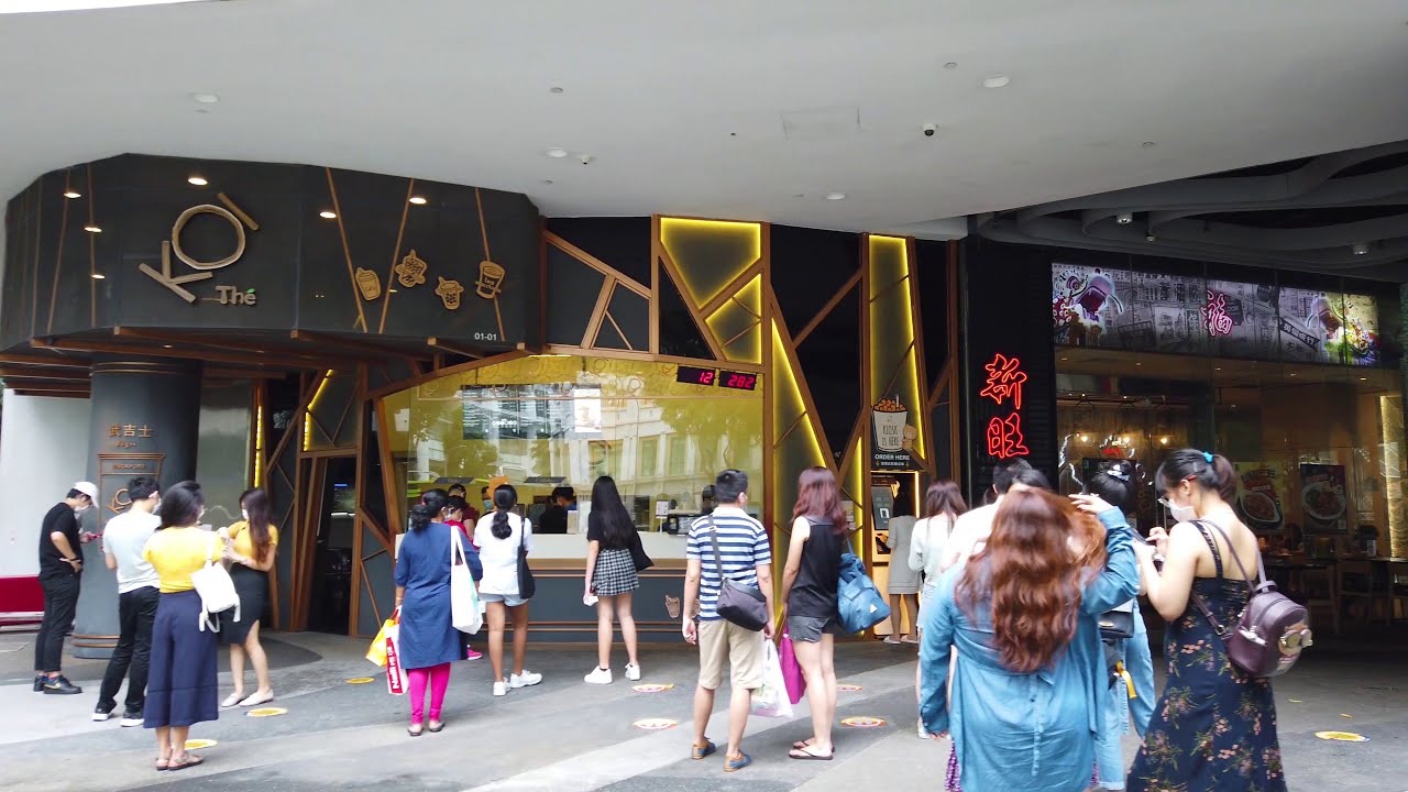 Manila Street in Singapore along Bugis Street 【4K 60】 - YouTube