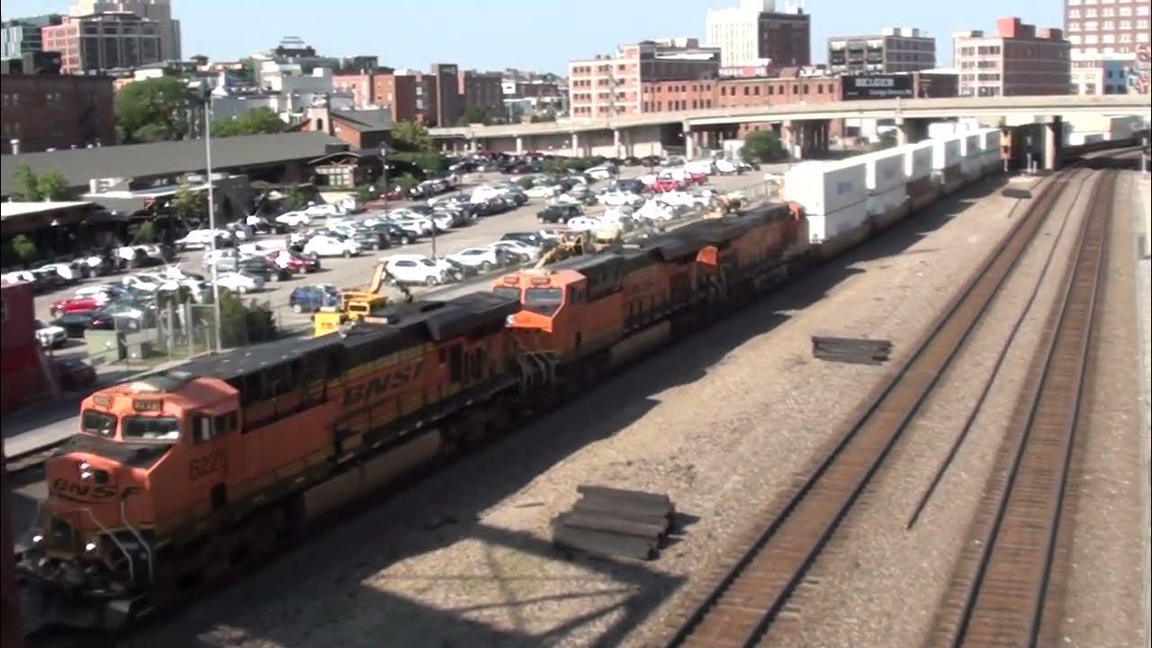 BNSF #6225 Leads WB Stacktrain. Kansas City, MO 6/3/23 - YouTube