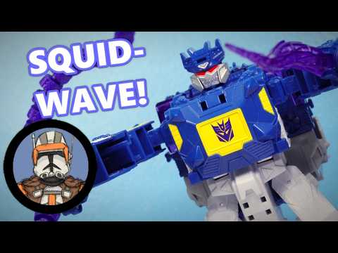 They made Soundwave a big tentacle monster?? (Don't even go there) Transformers Cyberworld