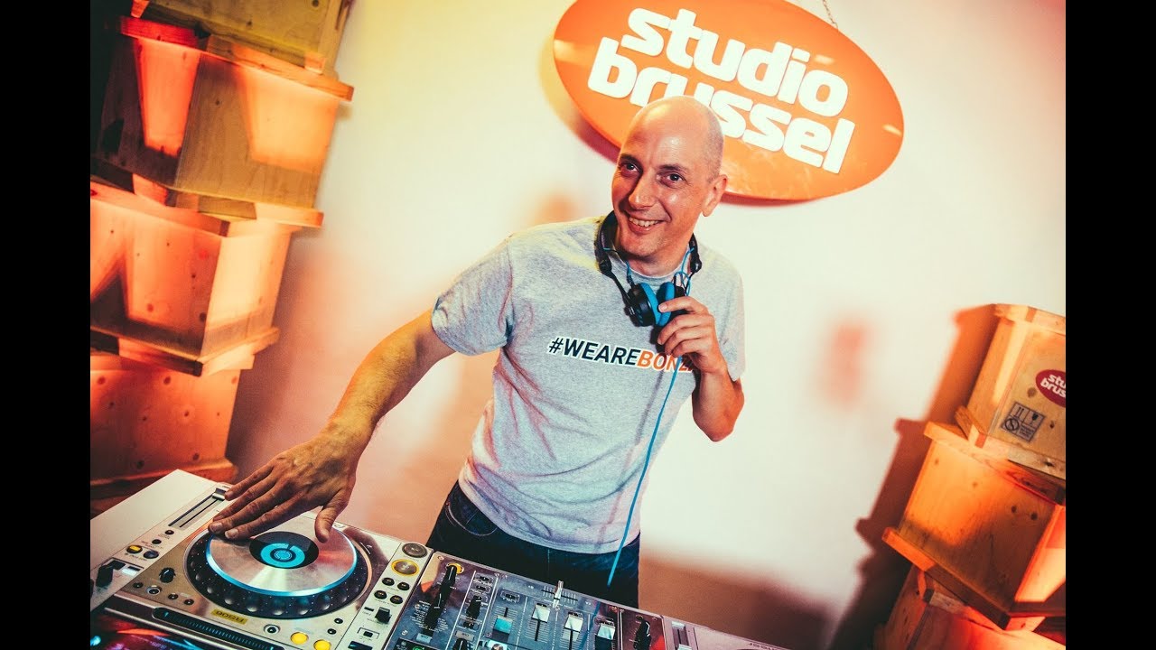 Jan Vervloet - live bij Studio Brussel - YouTube