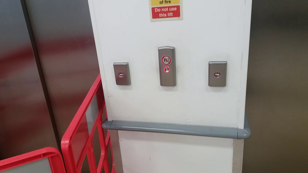 Otis Gen2 Lift at Tesco Extra in Fratton, Portsmouth - YouTube