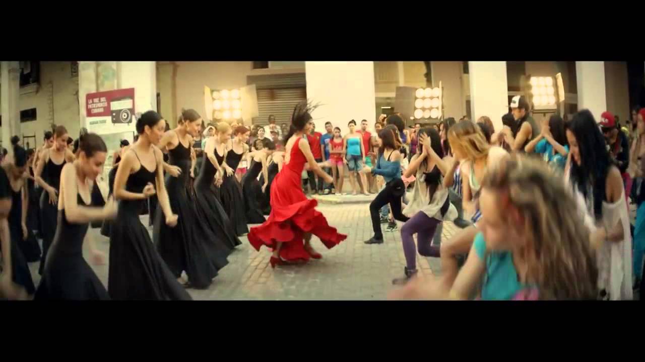 Enrique Iglesias Bailando English Version ft Sean Paul, Descemer Bueno ...