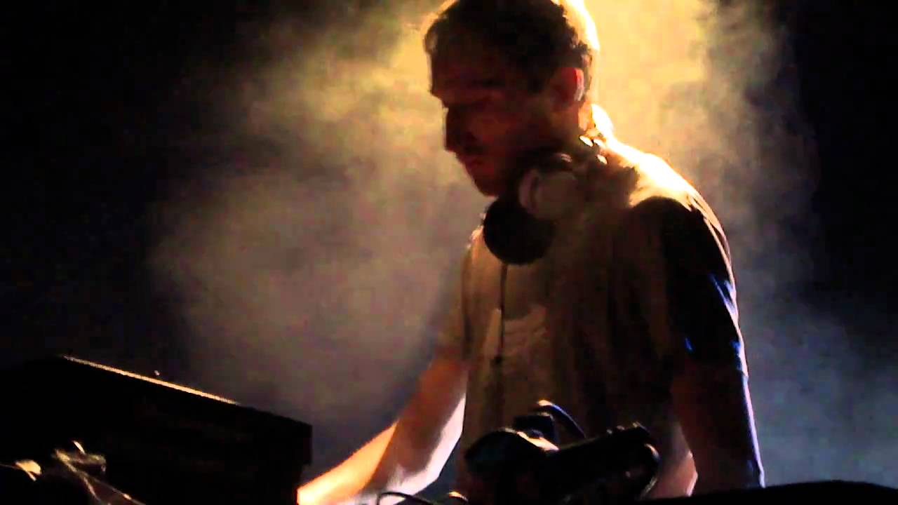 Jamie Behan (Bastardo Electrico) @ The Savoy, Cork, IE 06/11/2010 - YouTube