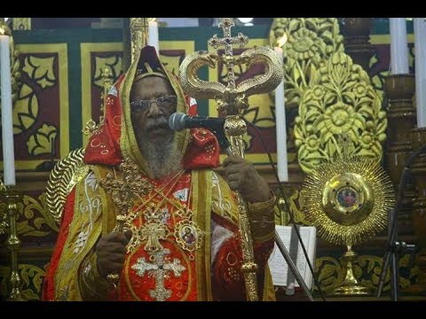 Holy Mass led by H.G. Thomas 1st Catholicose of Malankara in Manarcad ...