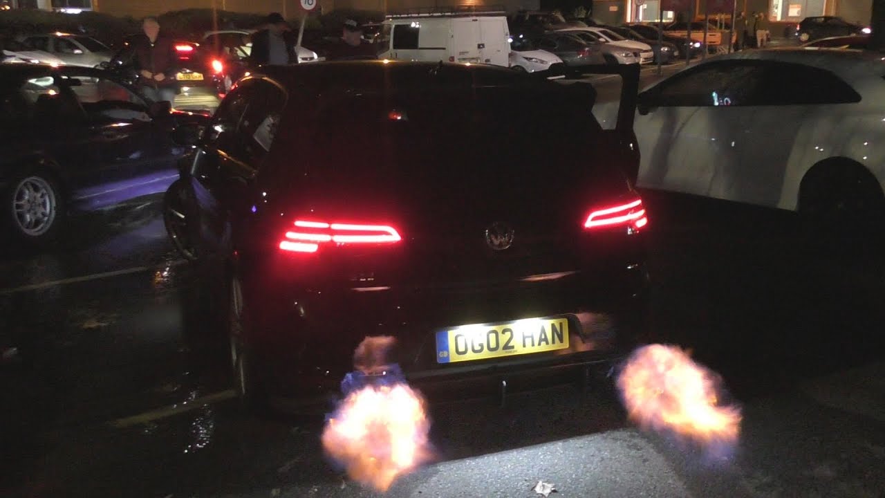 VW Golf GTI Mk7 HUGE FLAMES Stage 2 MRC Tuned - YouTube