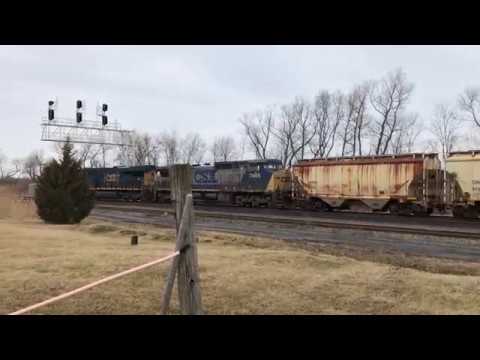 CSX 982 and 7886 hauling mixed freight with sneek peek of tomorrows ...
