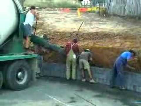 How to Build a Tasman No-fines concrete filled wall - YouTube