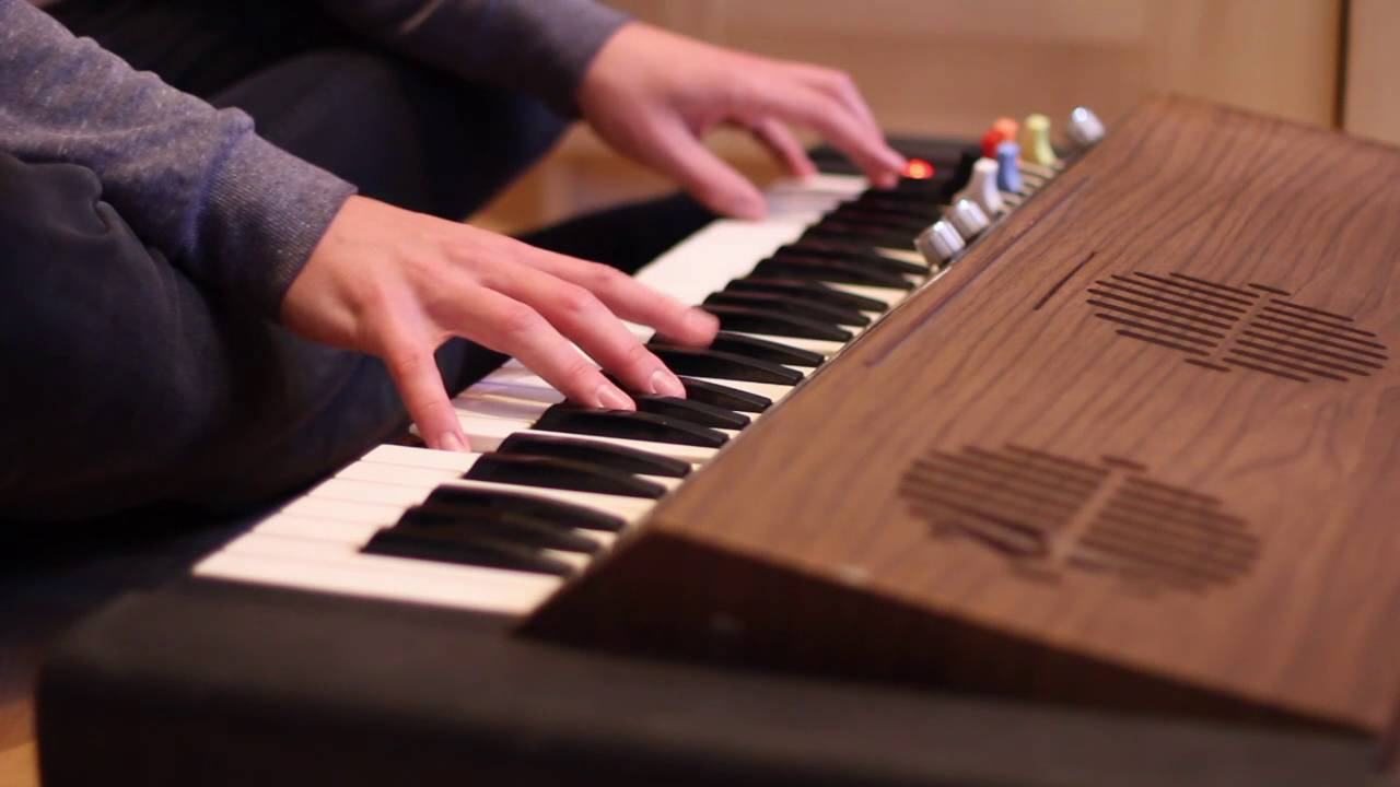 Organ Funk - EKO Tiger - YouTube