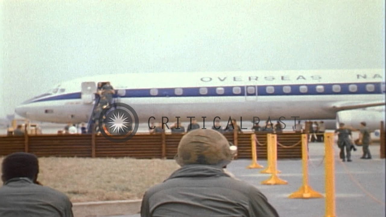 90th Replacement Battalion of United States Army arrives and soldiers ...