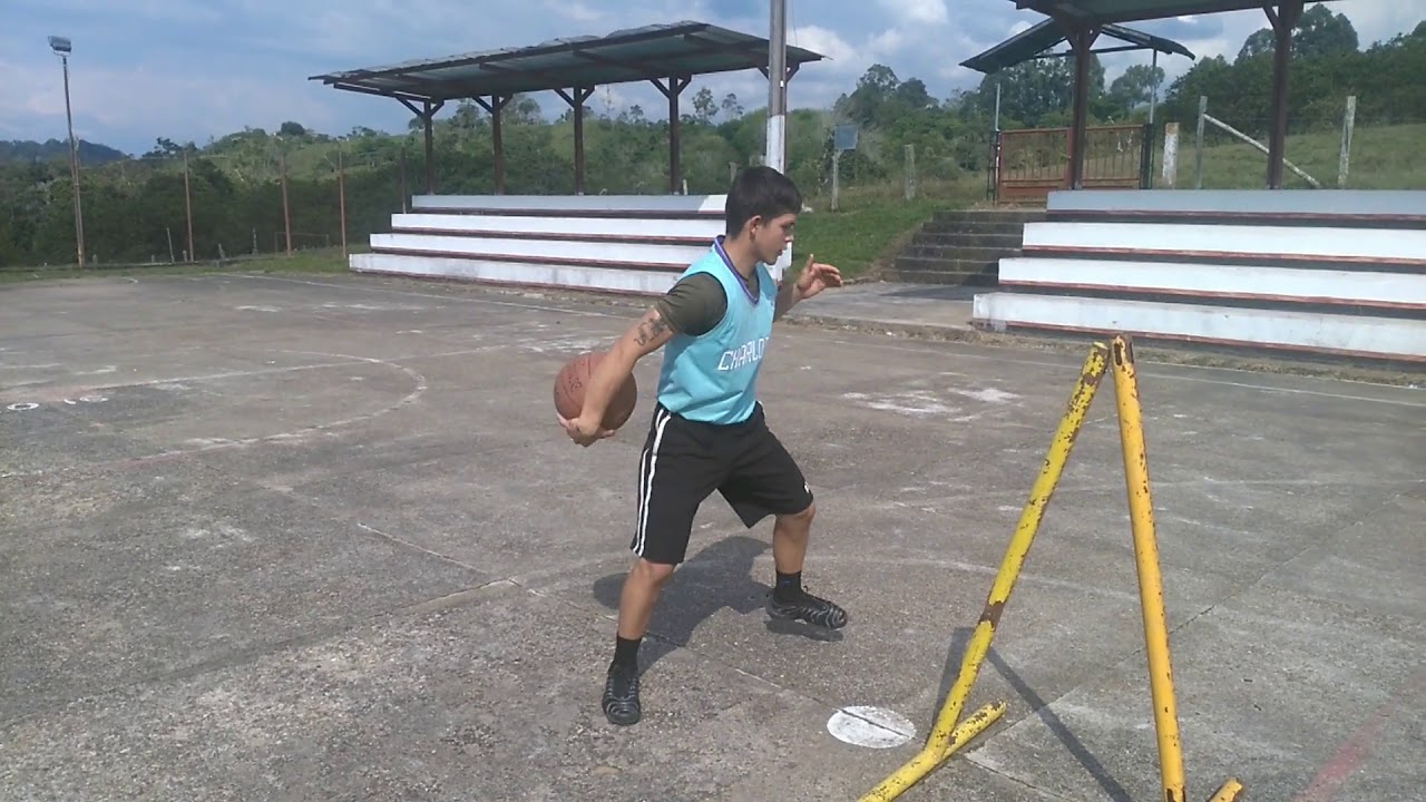 aprende a realizar un crossover por detras de la espalda - YouTube