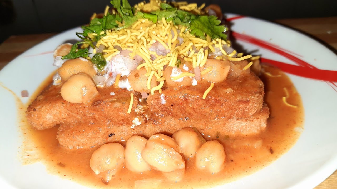 Sindhi breakfast Chola bread | chola bread chat |easy & tasty recipe ...