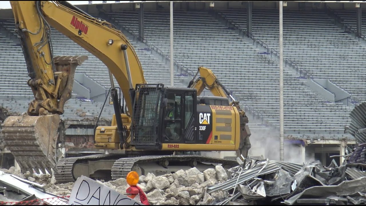 Northwestern's historic Ryan Field Stadium demolition. - YouTube
