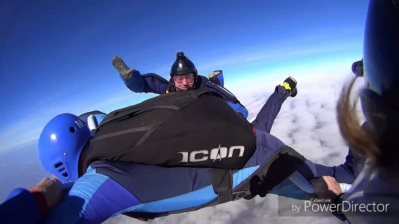 AFF level 1,level 2,level 3,level 4 paracentrum teuge - YouTube