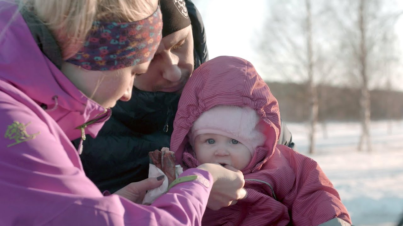 Ung familj i Övertorneå - YouTube