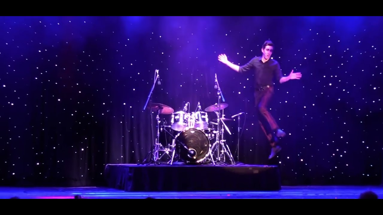 A standing Ovation - YouTube