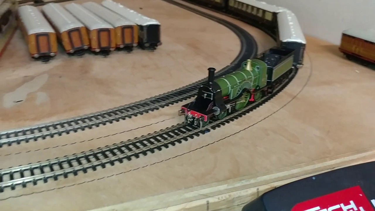 OO Gauge GNR Stirling Single by Rapido Trains and National Railway ...