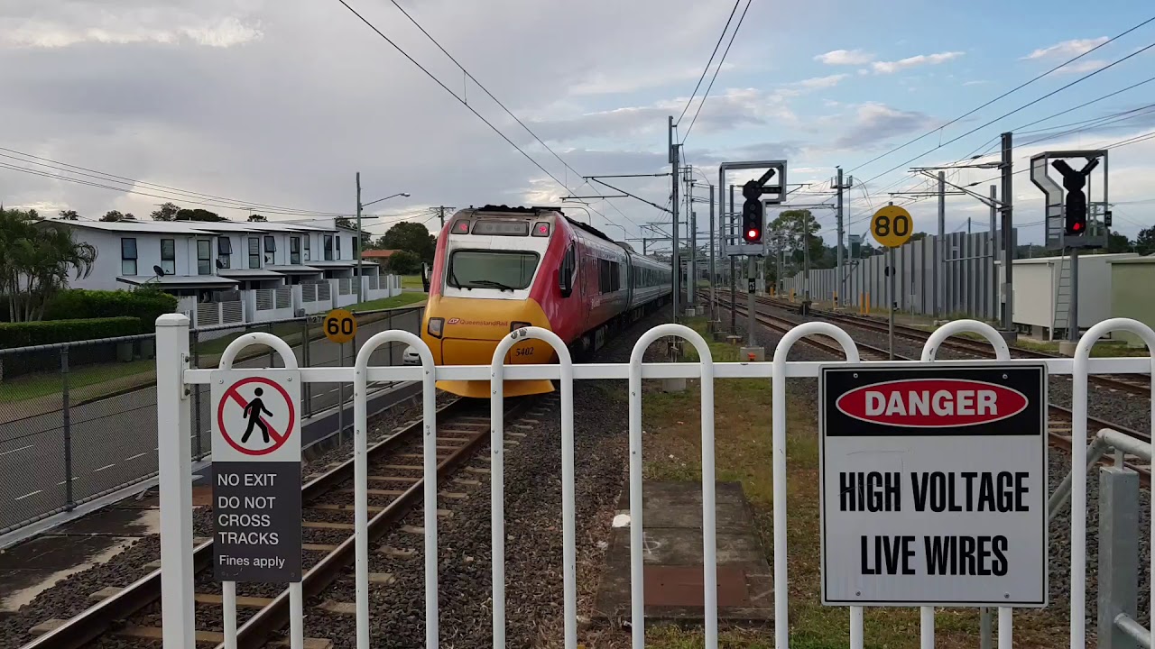Lawnton Station 21/04/2018. - YouTube
