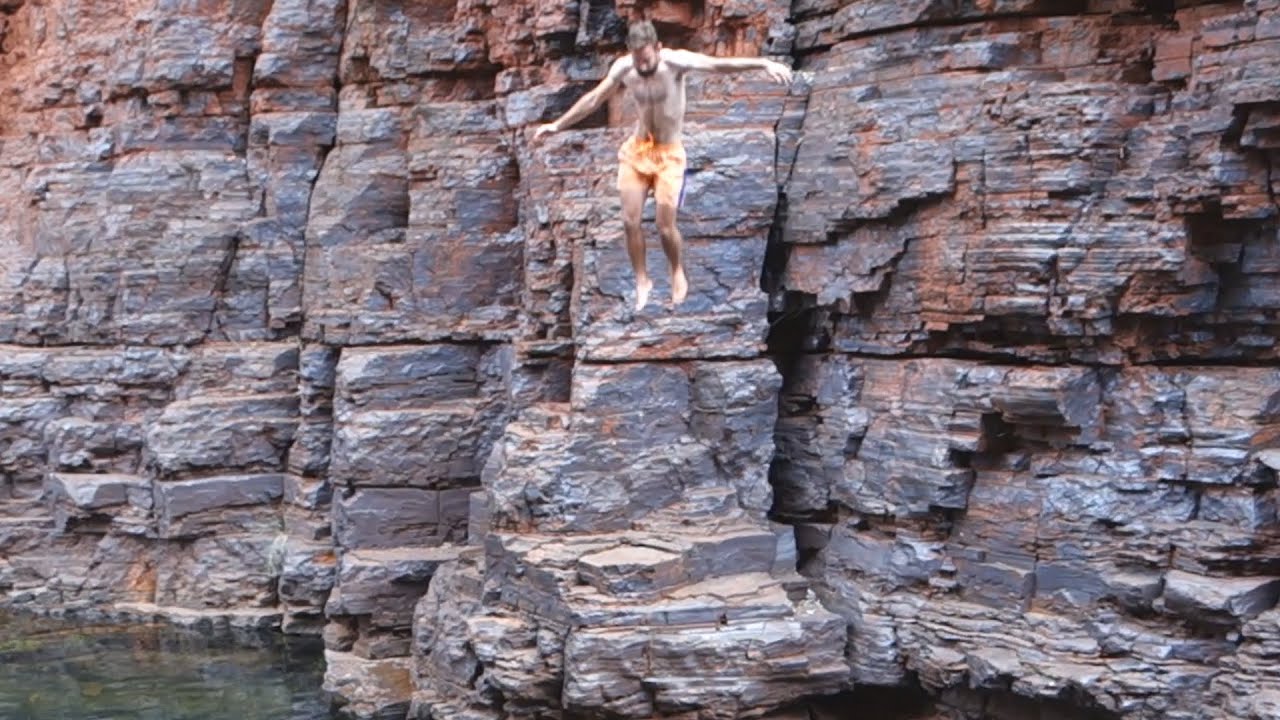 AWESOME GORGE JUMPING IN KARIJINI NATIONAL PARK. - YouTube