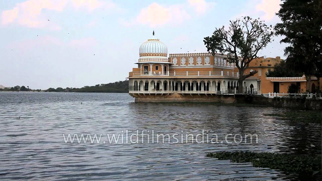 Imperial Fort of Kishangarh - YouTube