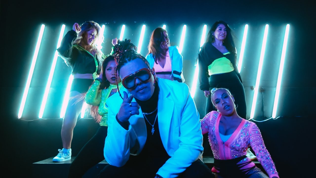 DJ Moy x Watatah - Sacale Chispa (Official Video) - YouTube Music