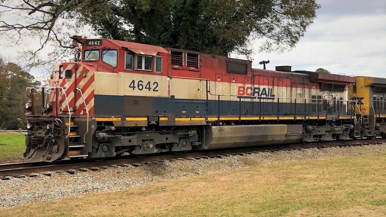 BC Rail 4642 in Warsaw, NC - YouTube