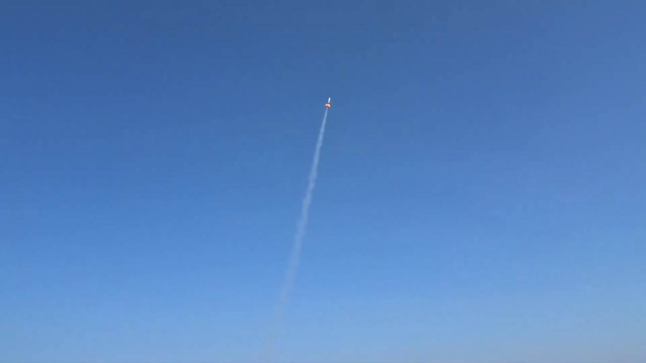 Estes "Big Daddy" rocket launch in slow motion - YouTube