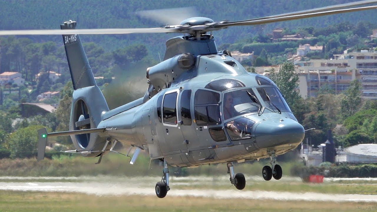Luxurious Airbus Helicopters H155 (EC155 B1) & H130 takeoff landing at ...