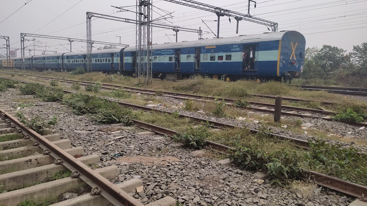 13250 (bbu- pnbe) Intercity exp,dnr in and 03611(pnbe-ssm) pass.spl ...