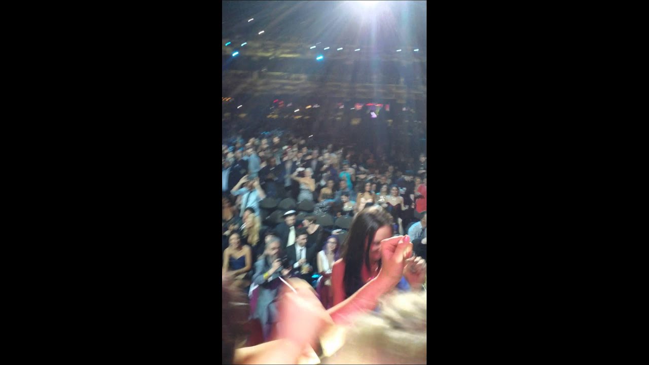 Kamille Amora With Rae Sremmurd 2015 Avn Awards Youtube