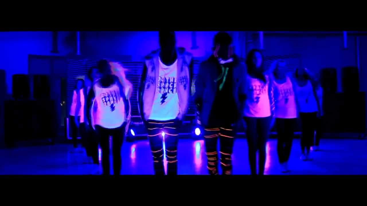 DJ Broiler - Spacedance (Wild Edit) Full (HD) - YouTube