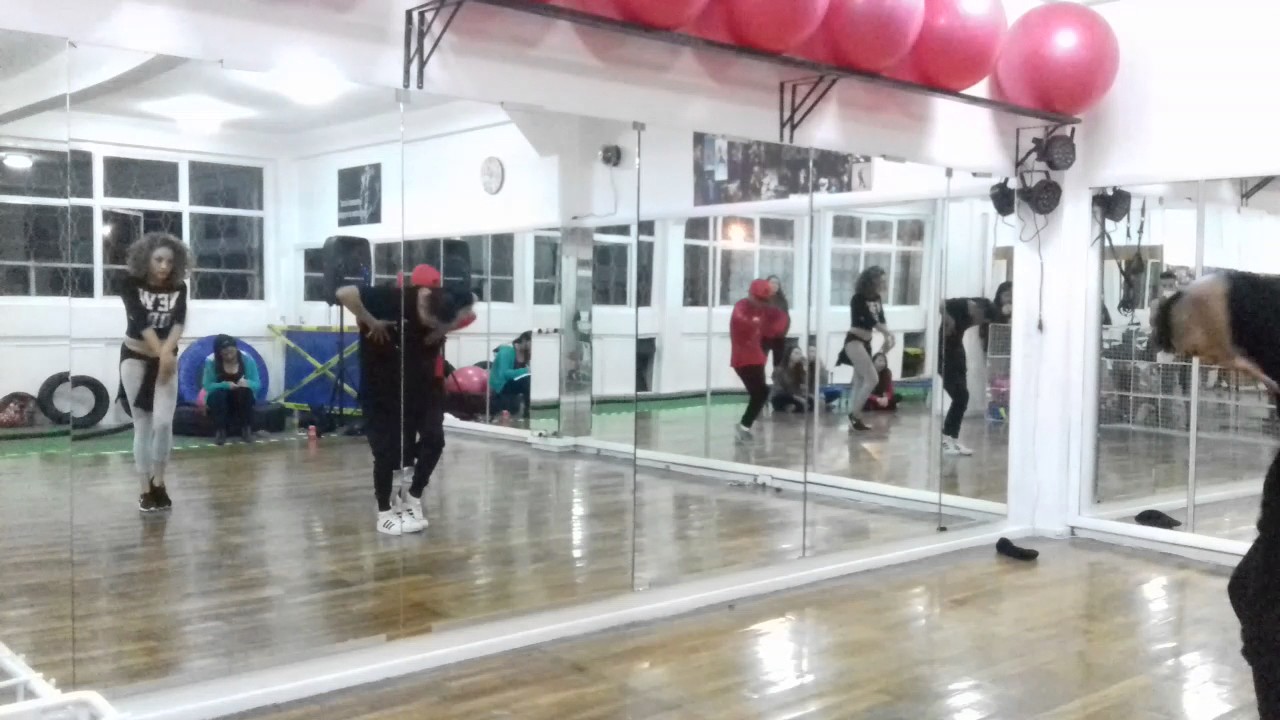 Dance Life Studio - Lady Gaga - Perfect Illusion - YouTube